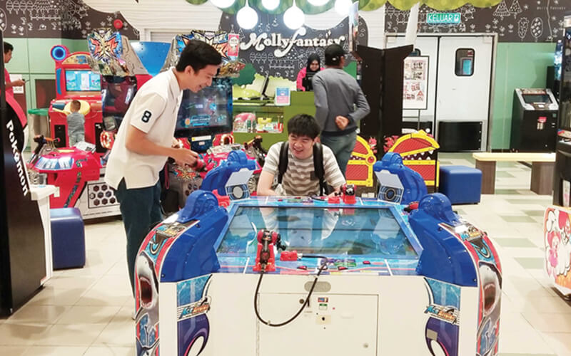 Molly Fantasy - Indoor Entertainment Centre